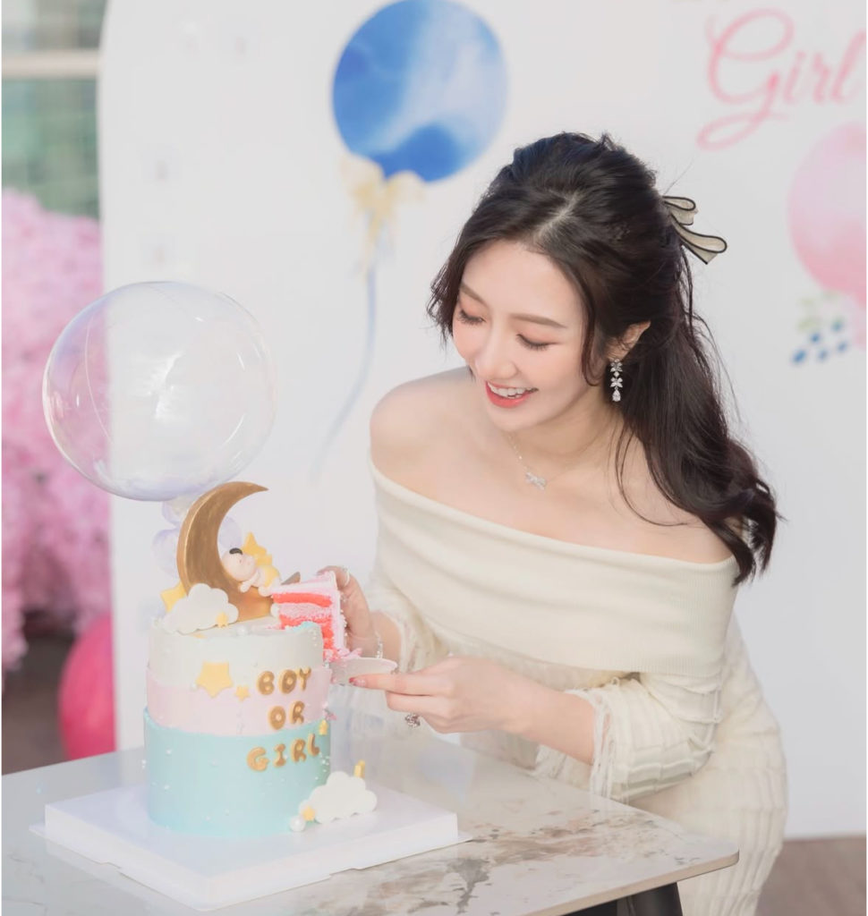 何停婷BB性別大公開！ - MyBB